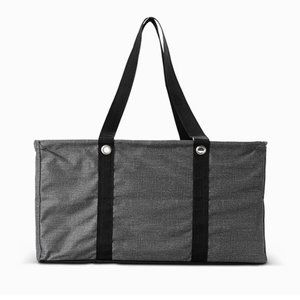 thirty-one - Poshmark